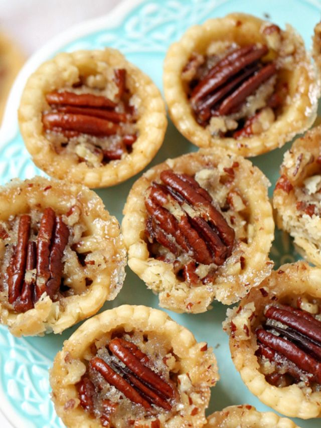Mini Pecan Pies | My Nourished Home